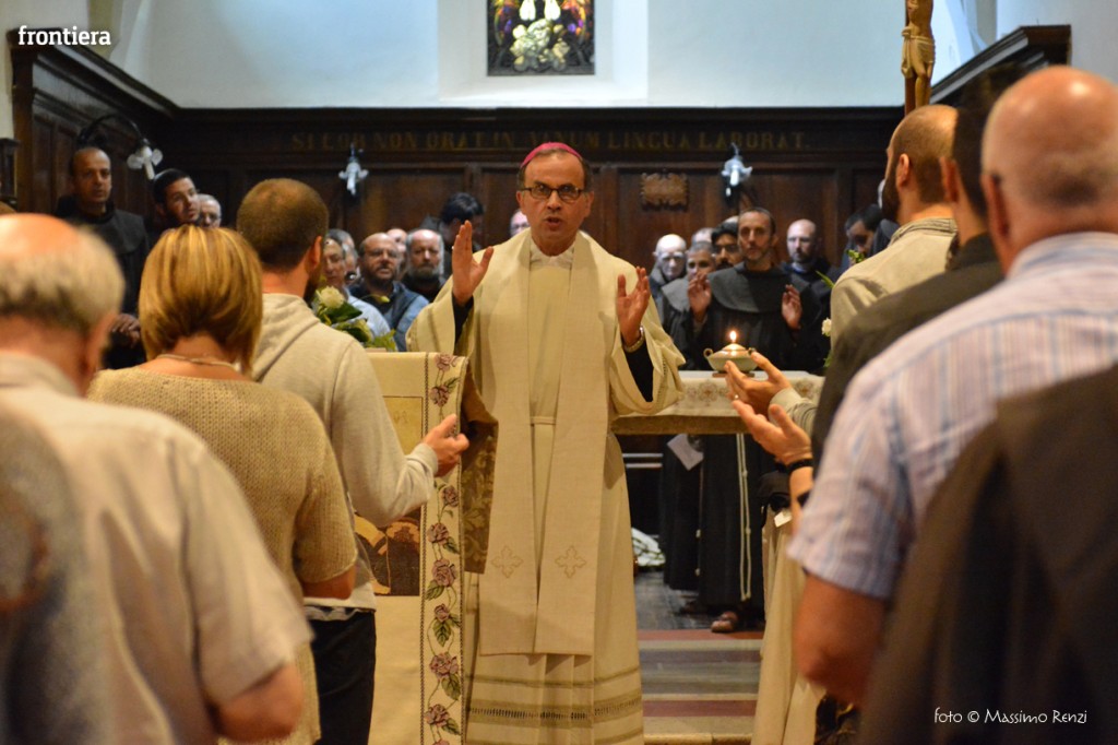 Vestizione dei novizi a Fonte Colombo con il vescovo Domenico