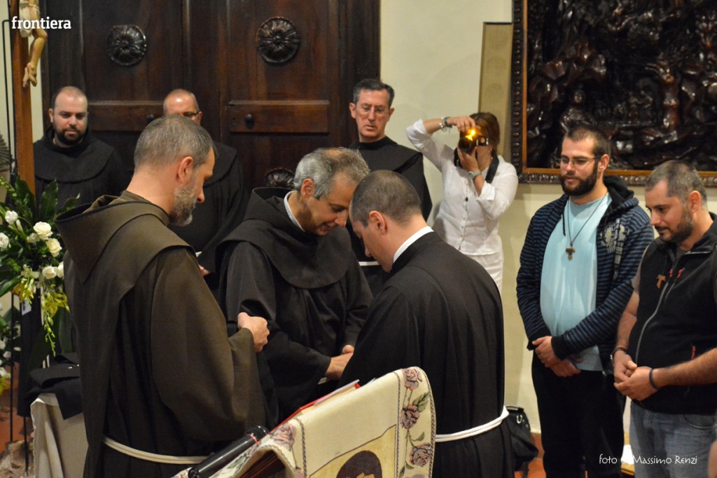 Vestizione dei novizi a Fonte Colombo con il vescovo Domenico