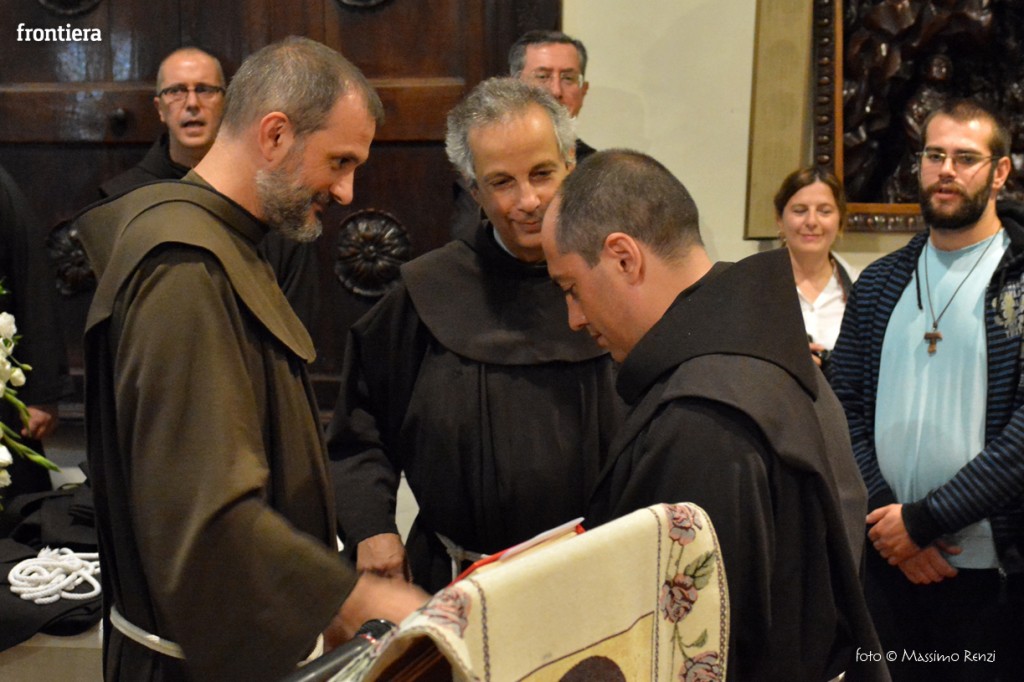 Vestizione dei novizi a Fonte Colombo con il vescovo Domenico