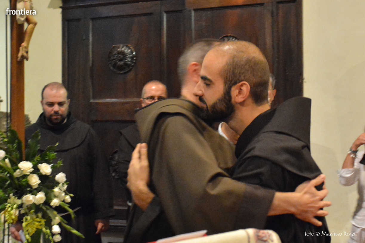 Vestizione dei novizi a Fonte Colombo con il vescovo Domenico