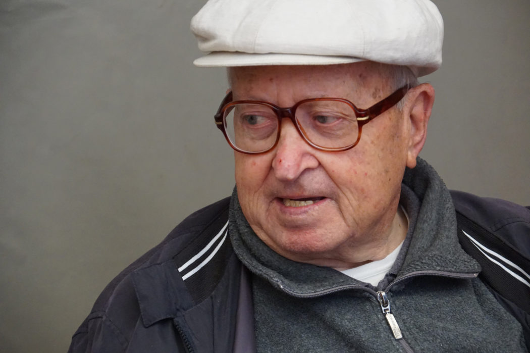Il commosso saluto dei parrocchiani a don Mario Laureti
